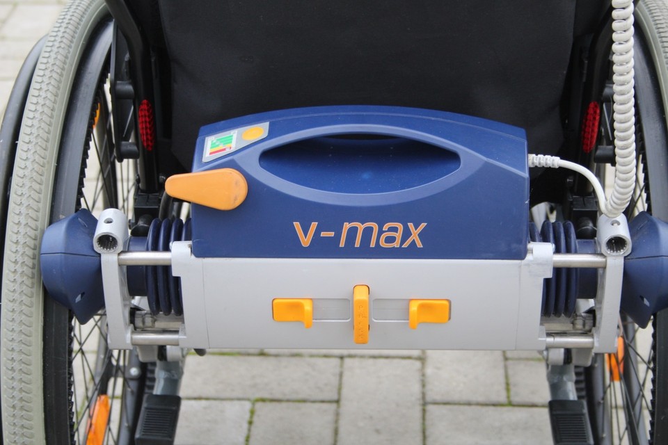 Alber AAT V-Max Elektrische Schiebehilfe + Faltrollstuhl Tomtar MR-LG ...