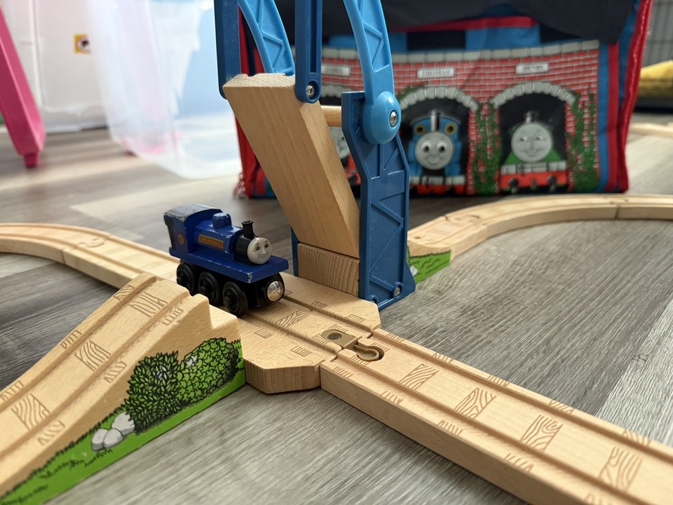 36 Pc Thomas Wooden Railway Track Lot Skarloey Sir Handel Peter Sam ...