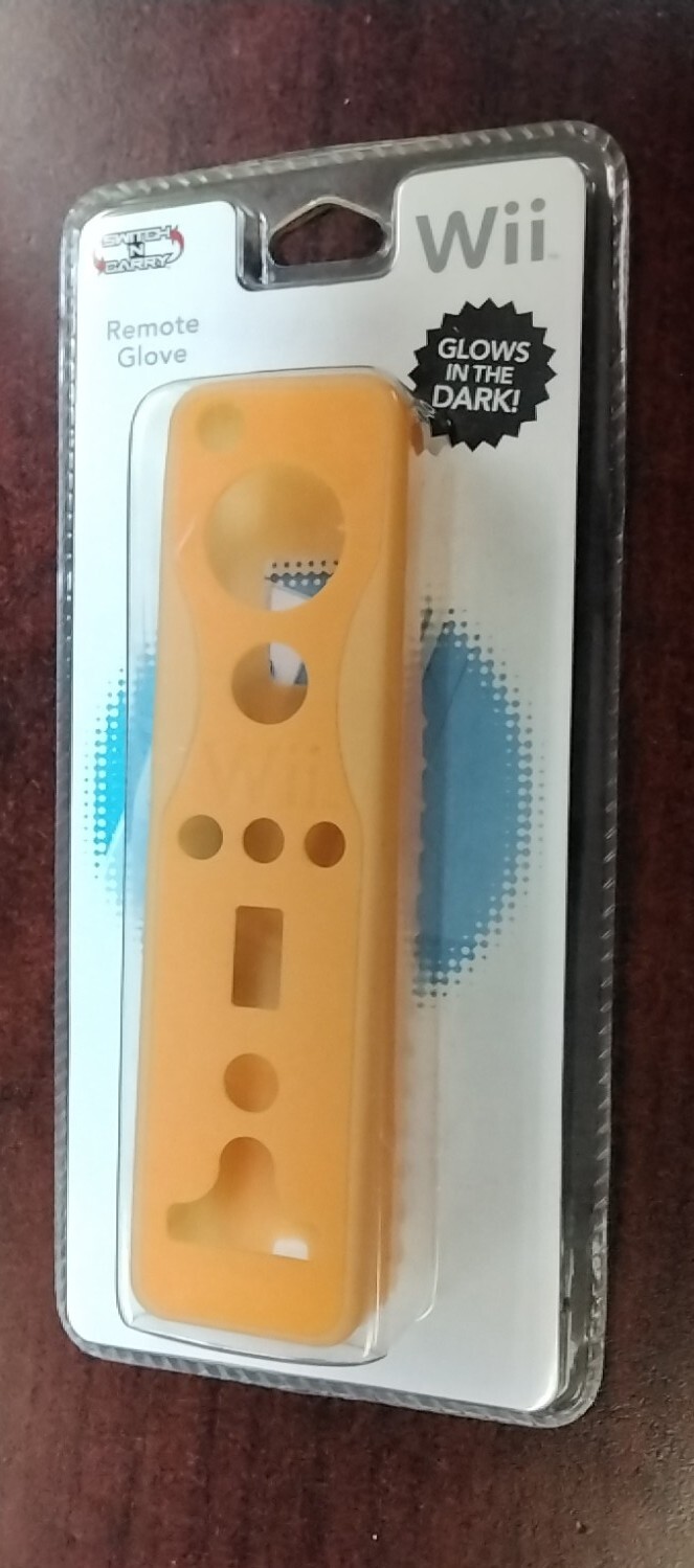 Switch 'N Carry Nintendo Wii Remote Cover - Glow in the Dark Orange ...