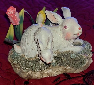 Bunny Rabbits Mother and Kid Pairing with Flower Setting Statue ...
