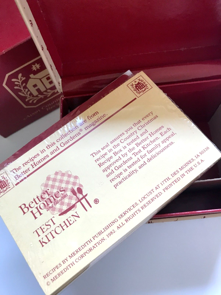 NOS AVON COUNTRY CHRISTMAS RECIPE BOX WITH NEW RECIPE CARDS BOXED | eBay