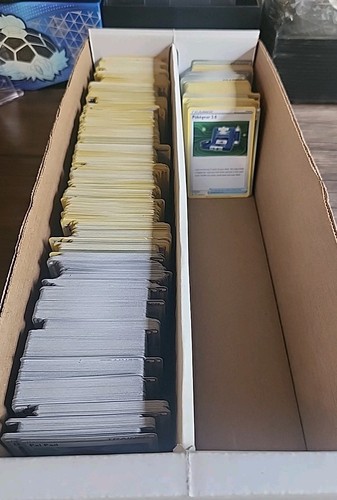 1100+ Pokemon Card Bulk Lot | ALL TRAINERS | HOLO | C/UC/R | NM ...