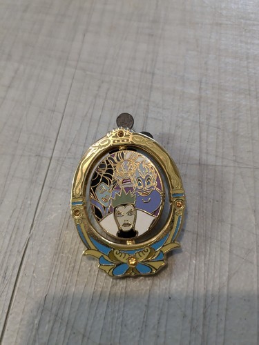 2005 Disney Magic Mirror spinner Maleficent Ursula Cruella Jafar Hook ...