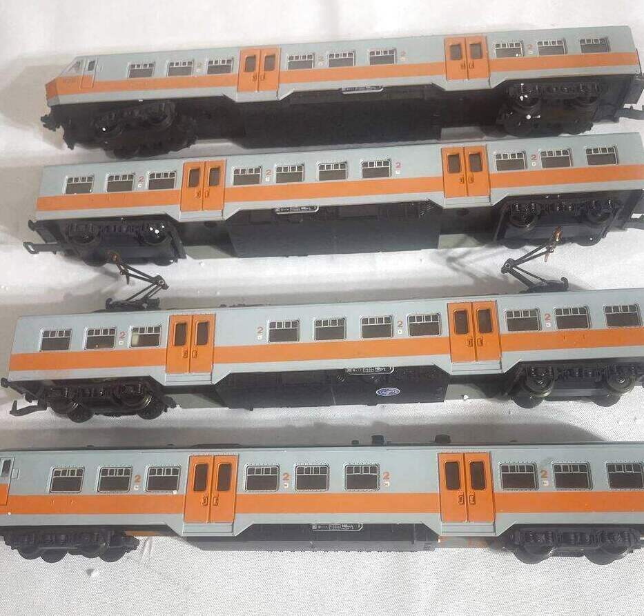 LIMA GOLDEN SERIES HO SCALE POWERED TRAIN SET L/N IN BOX WITH ...