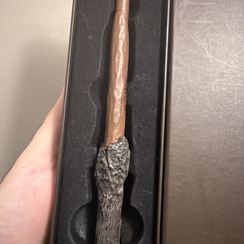 Harry Potter Wand - Official Universal Wizarding World | eBay