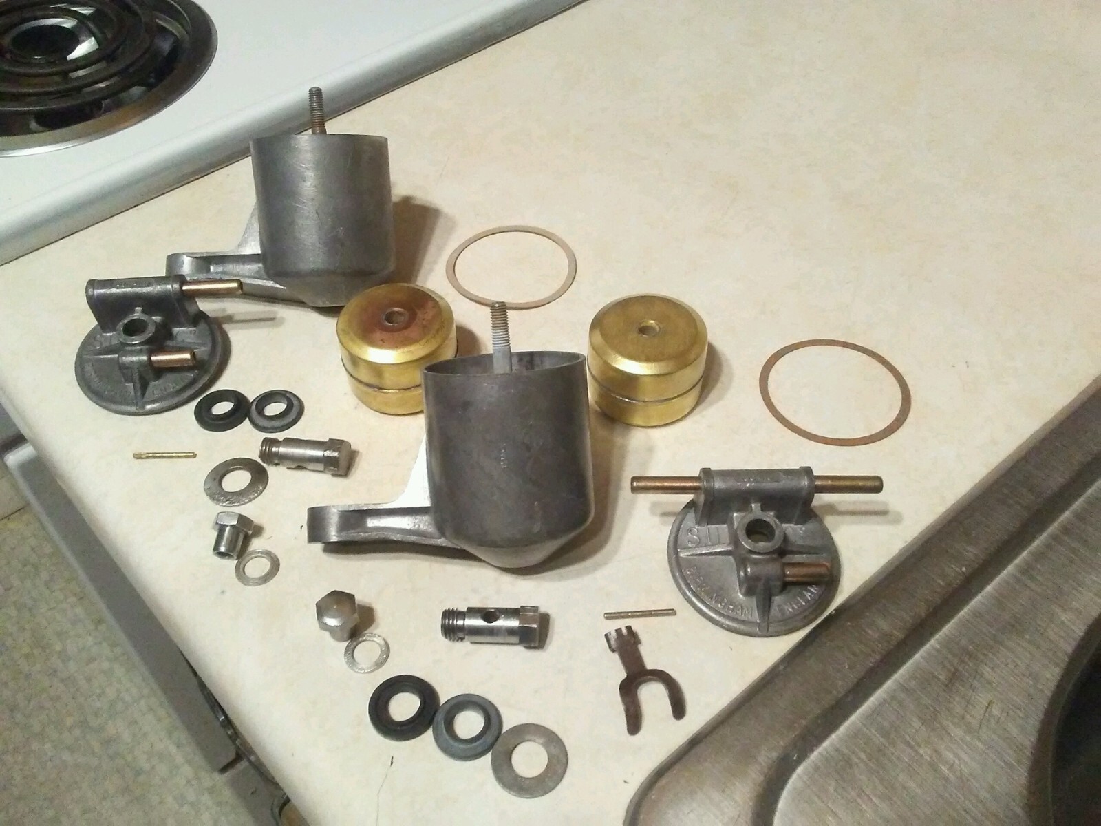 Triumph TR3 TR4 Float Bowl Assemblies AUC 3495/AUC 878 | eBay