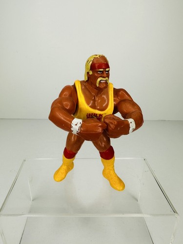 Hulk Hogan Hasbro 1991 Titan Sports WWE Bear Hug Vintage Action Figure ...
