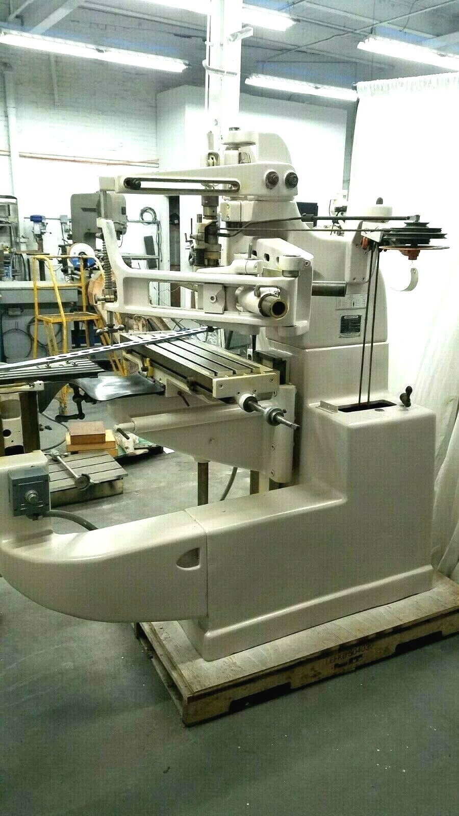 Gorton Large Pantograph Metal Engraving Machine with Many Brass Font ...