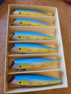 Vintage - Salmon Plug