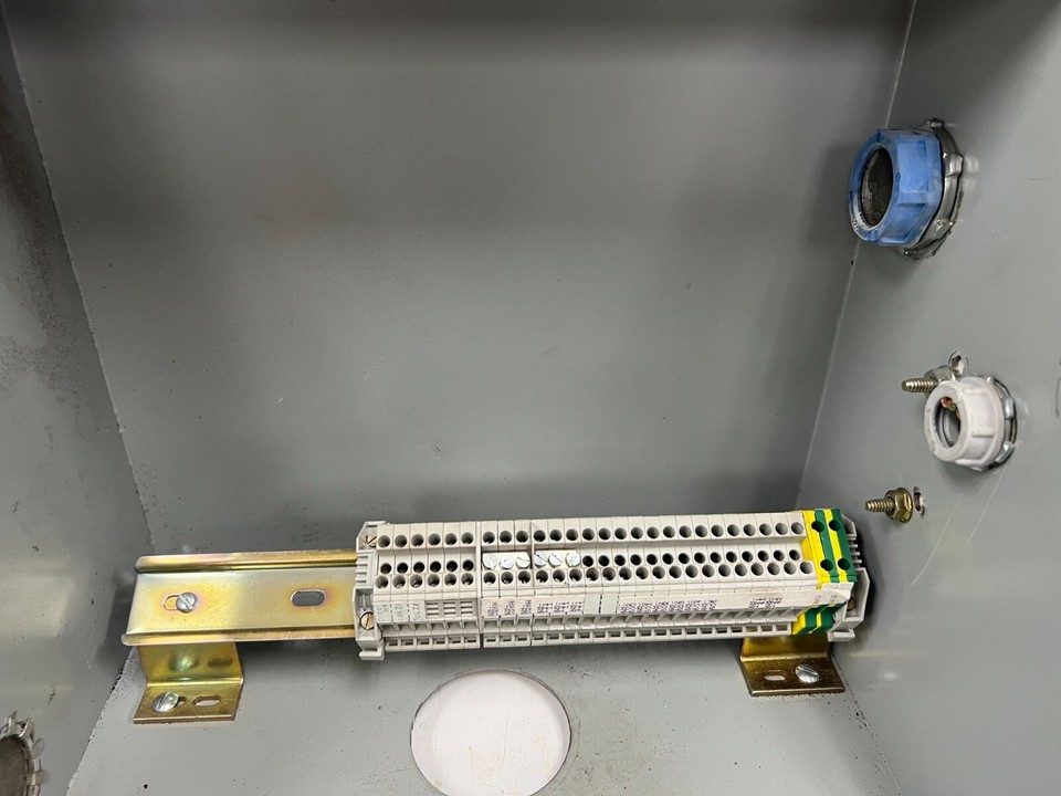 SCE CONTROL PANEL ENCLOSER BOX 522146 TYPE 12 | eBay