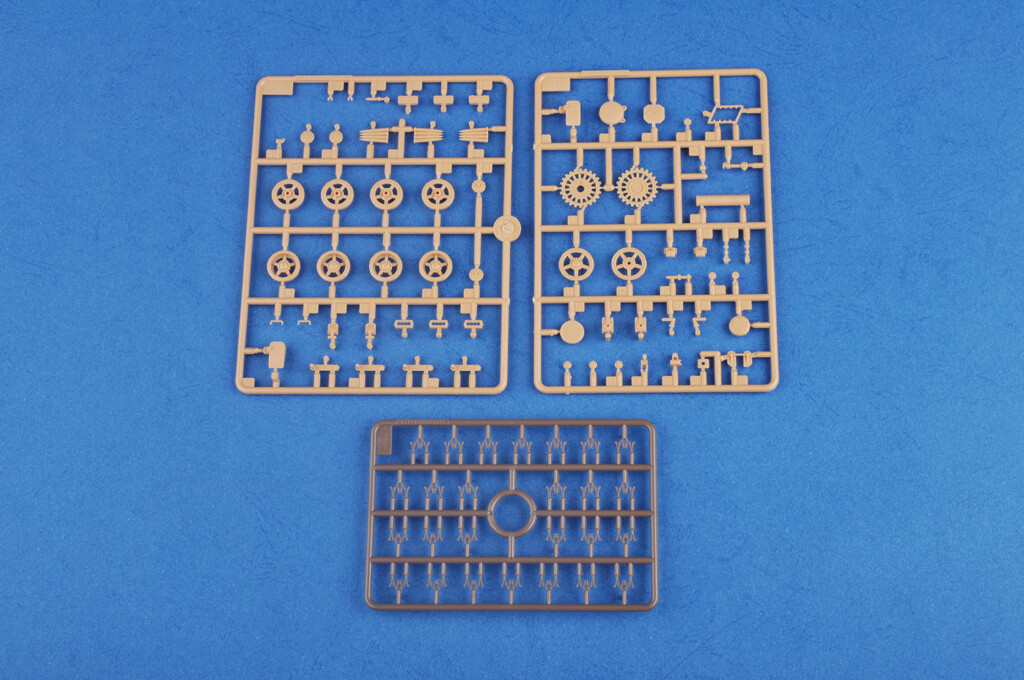 HobbyBoss 1/35 Hungarian 40M Nimrod Anti-Aircraft Gun Plastic Model Kit ...