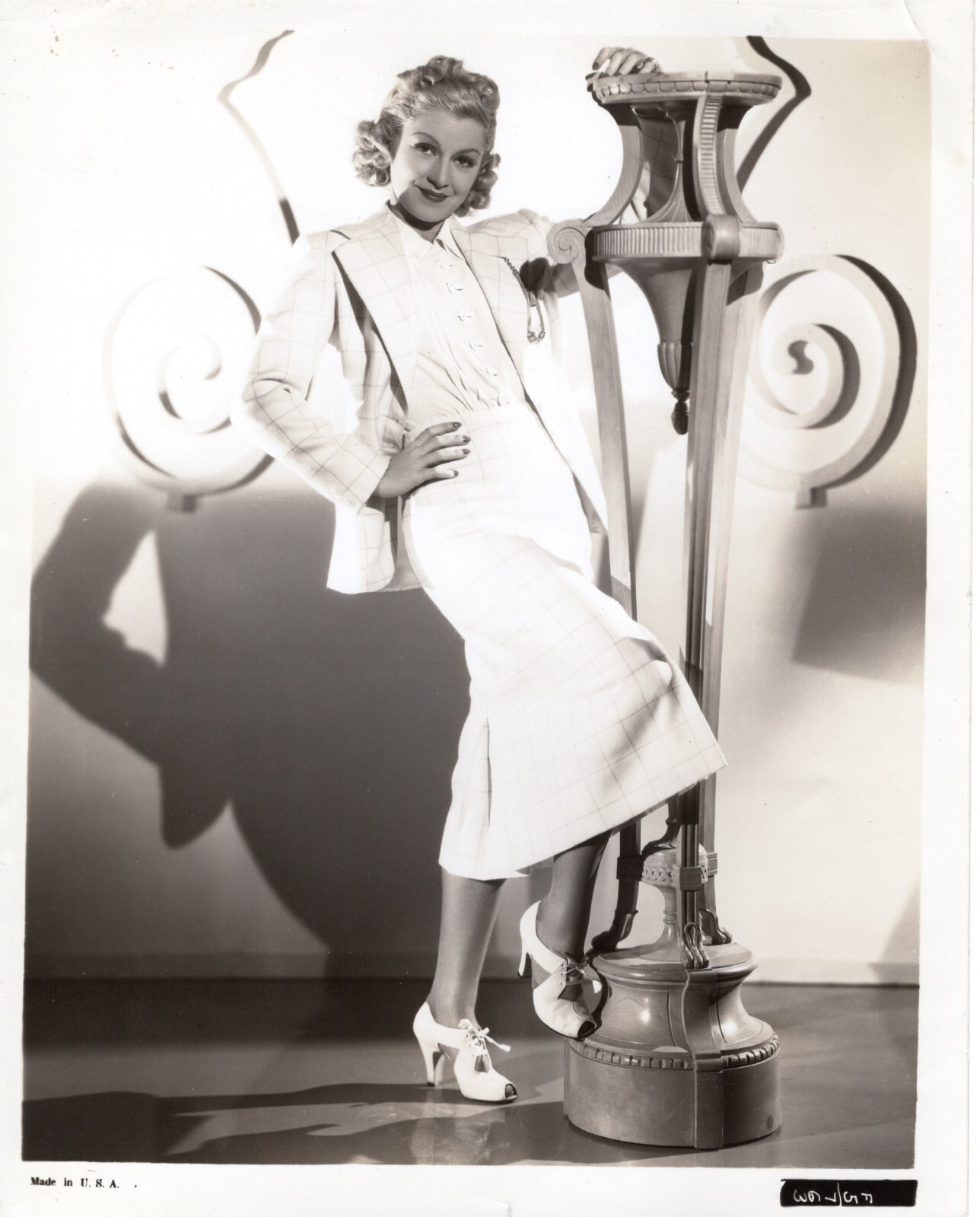 T18-79630 Orig Movie Photo sexy Actress Polly Rowles with Art Deco Prop ...