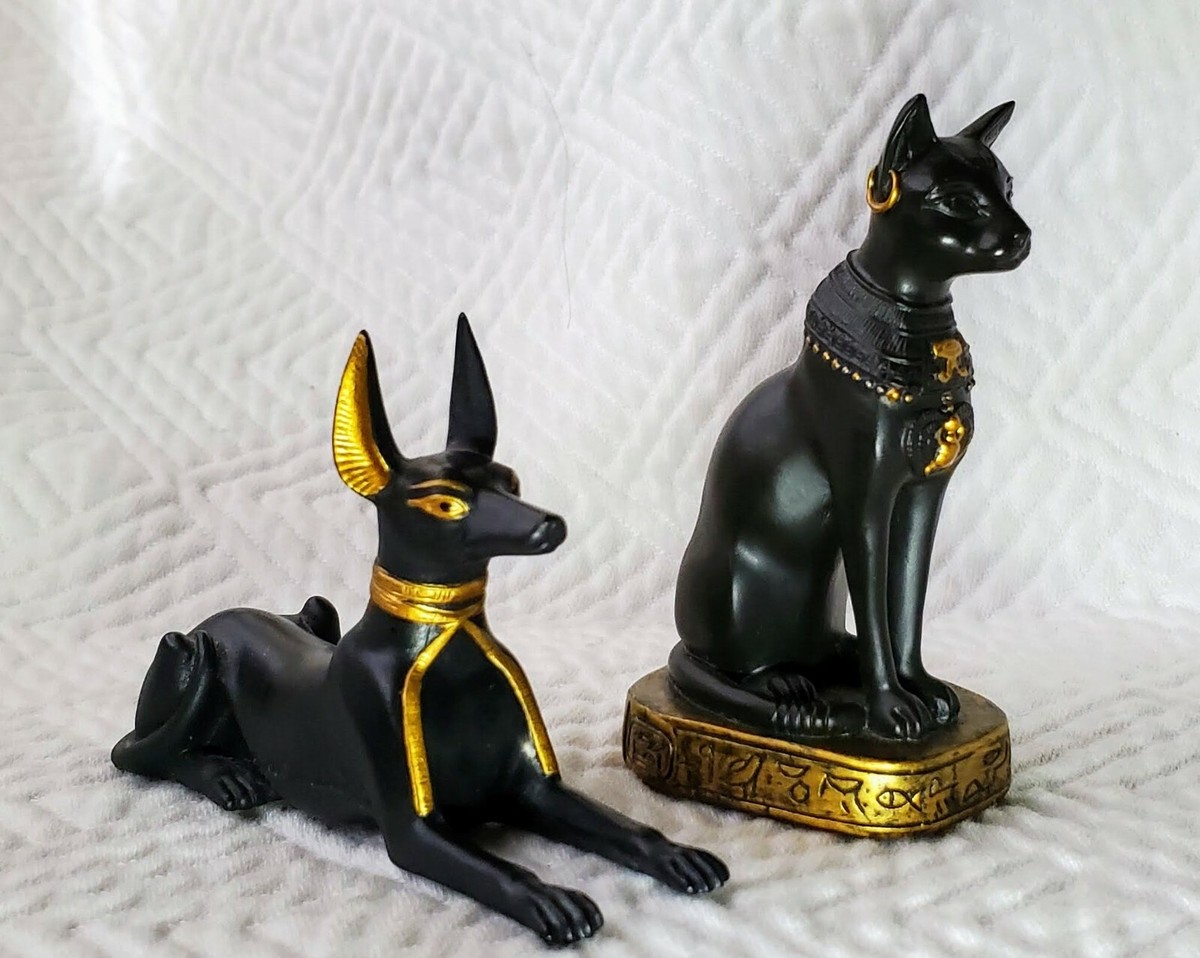 Anubis E Bastet