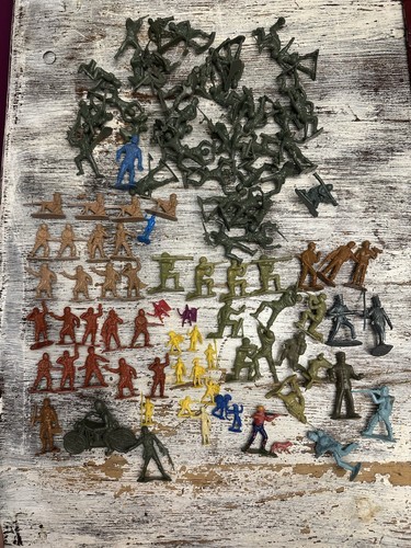 Vintage Mixed Lot Green Brown Red Blue Army Men Toy Action Figures ...