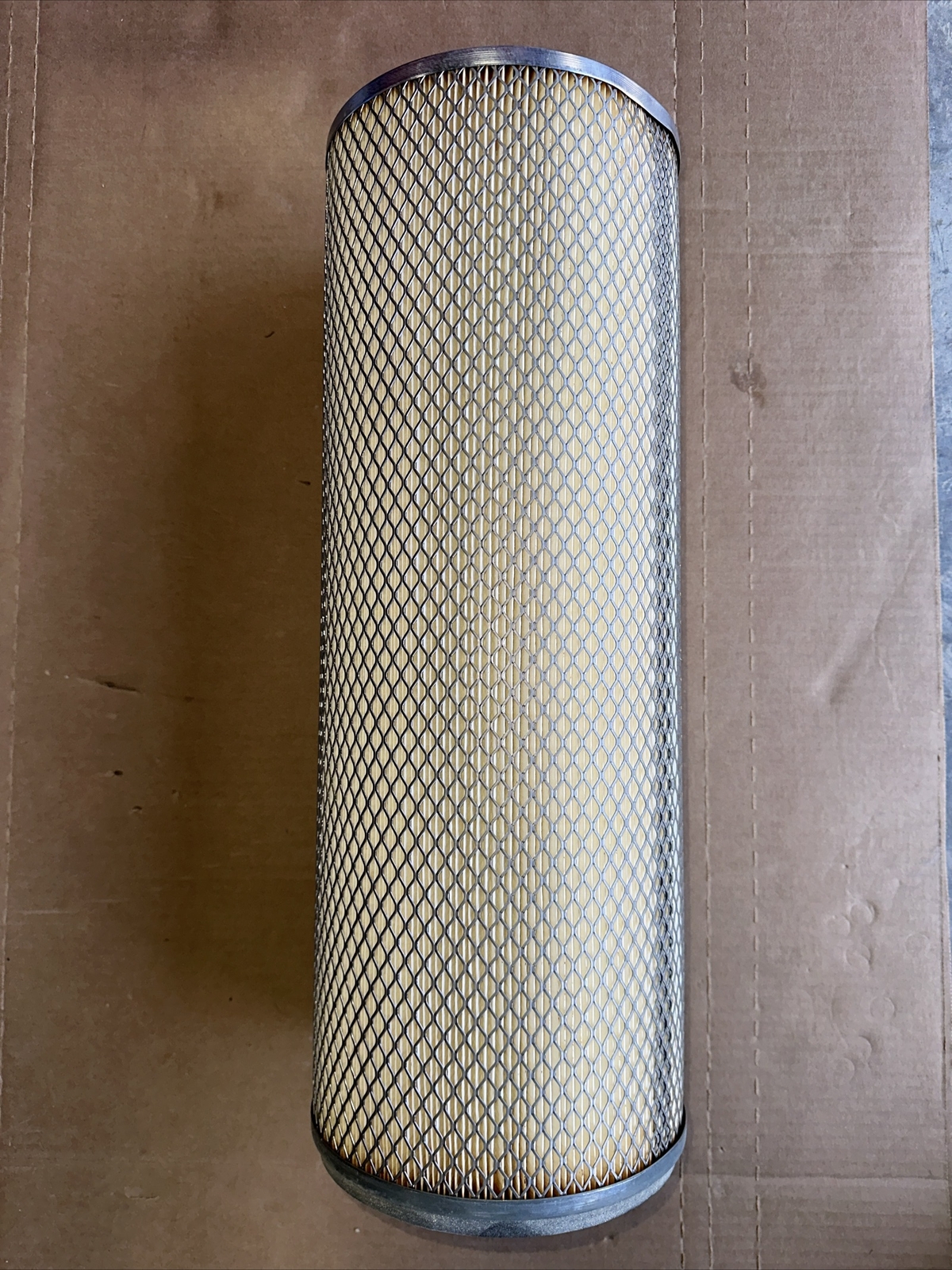 Fleetguard AF890 Air Filter (Wix 42547, Baldwin PA2457, Donaldson ...