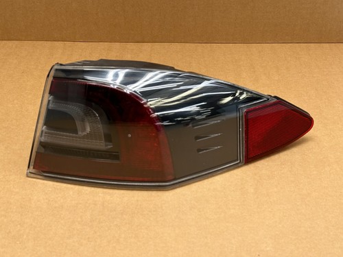 2012-2021 TESLA MODEL S RIGHT PASSENGRT SIDE OUTER TAIL LIGHT LAMP OEM ...