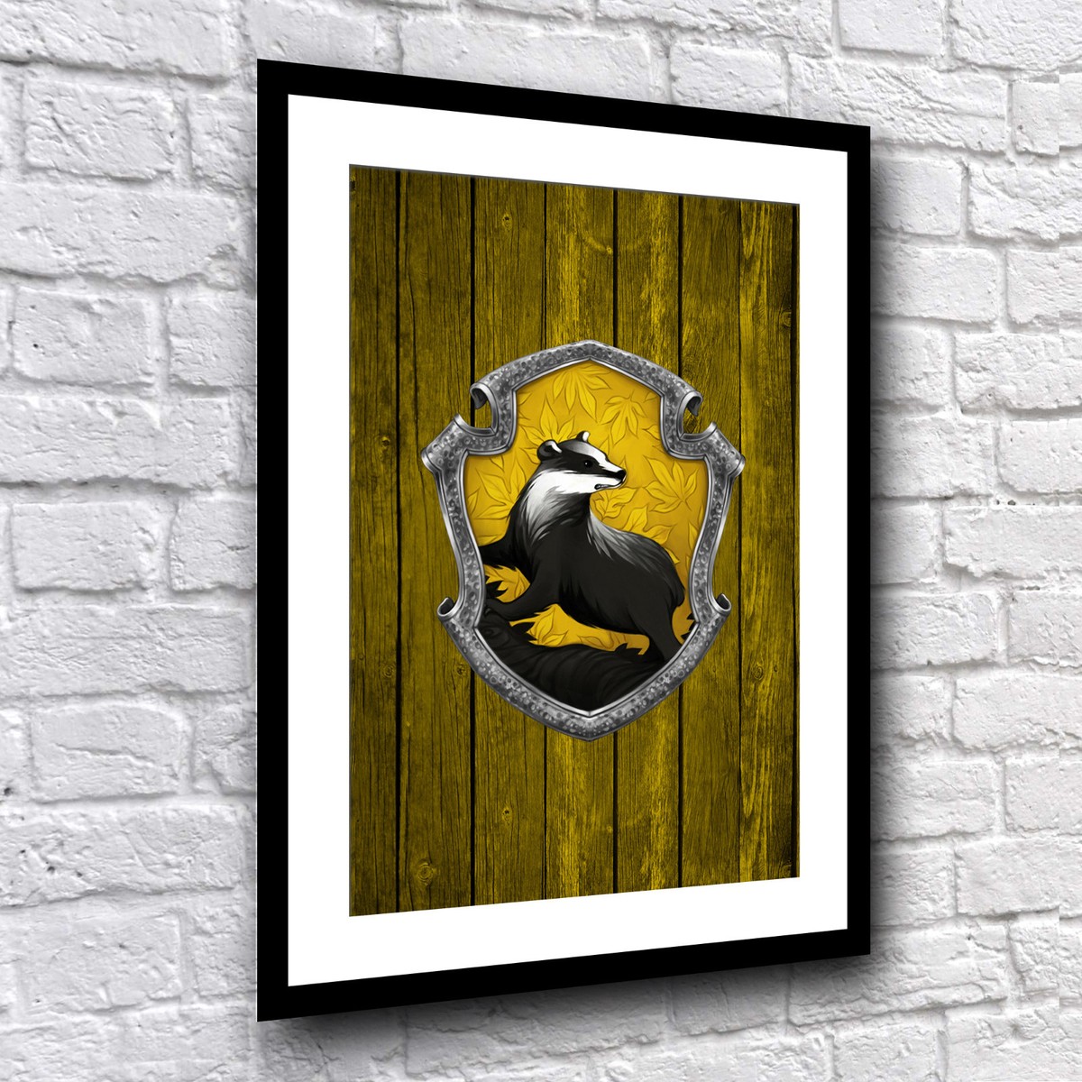 Hufflepuff House Wallpaper Harry Potter House Crest Hufflepuff Gold