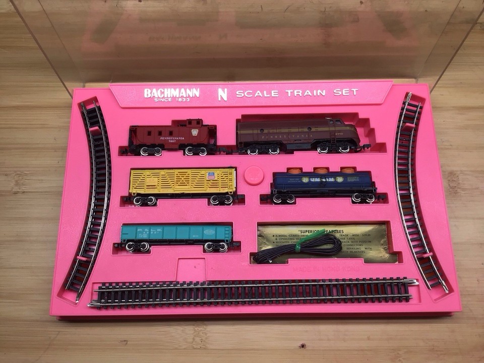 Vintage Bachmann N Scale PennSy Cased Train Set With 4 Cars. Engine ...