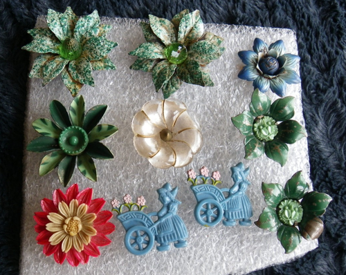 10 Vintage Assorted Metal & Plastic Flower Push Pins Tack Curtain Tie ...