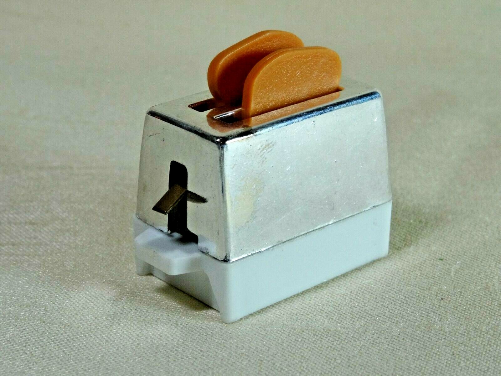 (MJS) Vintage 1960s Barbie Learns to Cook Toaster & 2 Slices of Toast ...