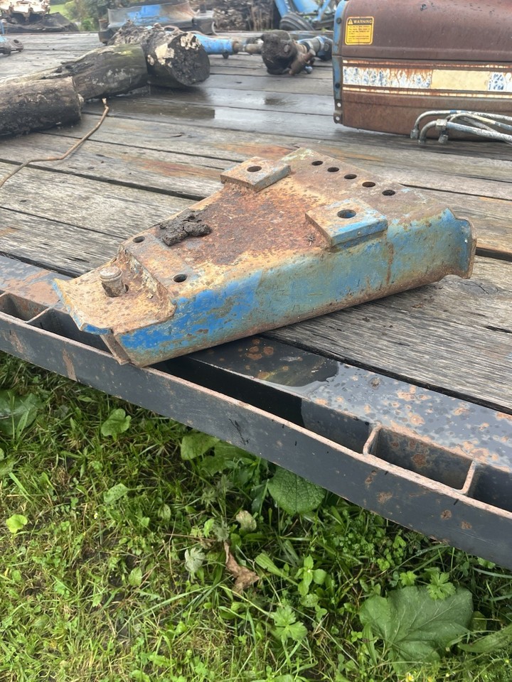 Ford Tractor Draw Bar Cradle Support Bracket Frame Drawbar 5000-7710 ...