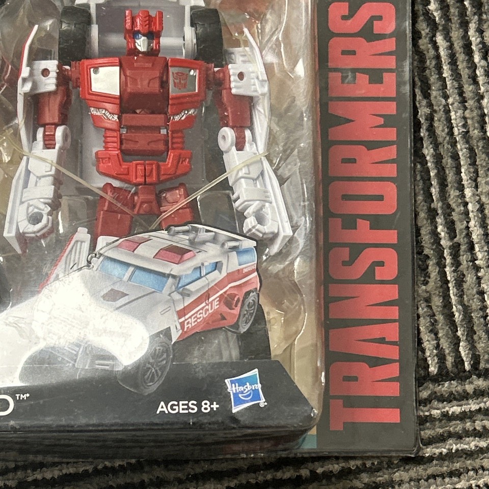 Protectobot First Aid Transformers Combiner Wars 2014 Hasbro NEW SEALED ...