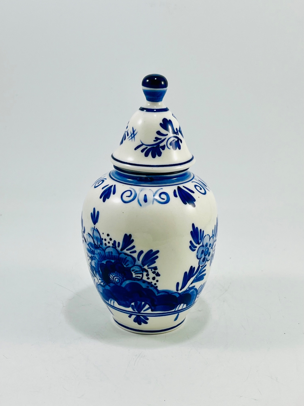 Vintage Holland Blue Delfts Hand Painted Blue White Ginger Jar w/ Lid 6 ...