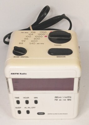 Vintage Tozai AM/FM Clock Radio Cube Model ATC-35 Alarm Snooze Tested ...