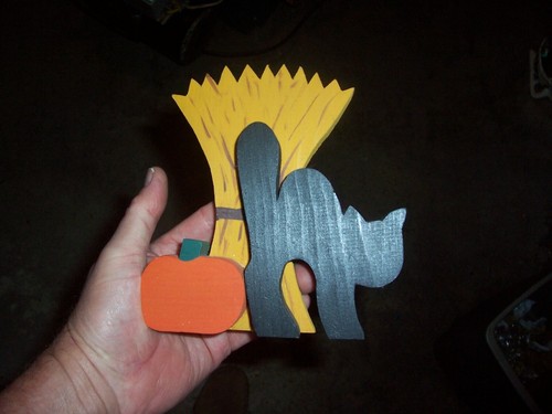 , Halloween Wood Table Decoration Black Cat Pumpkin corn stalks 6in ...