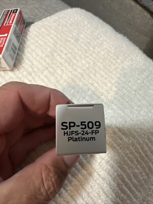 Genuine Ford HJFS-24-FP Motorcraft SP-509 Spark Plug, Platinum Tip ...