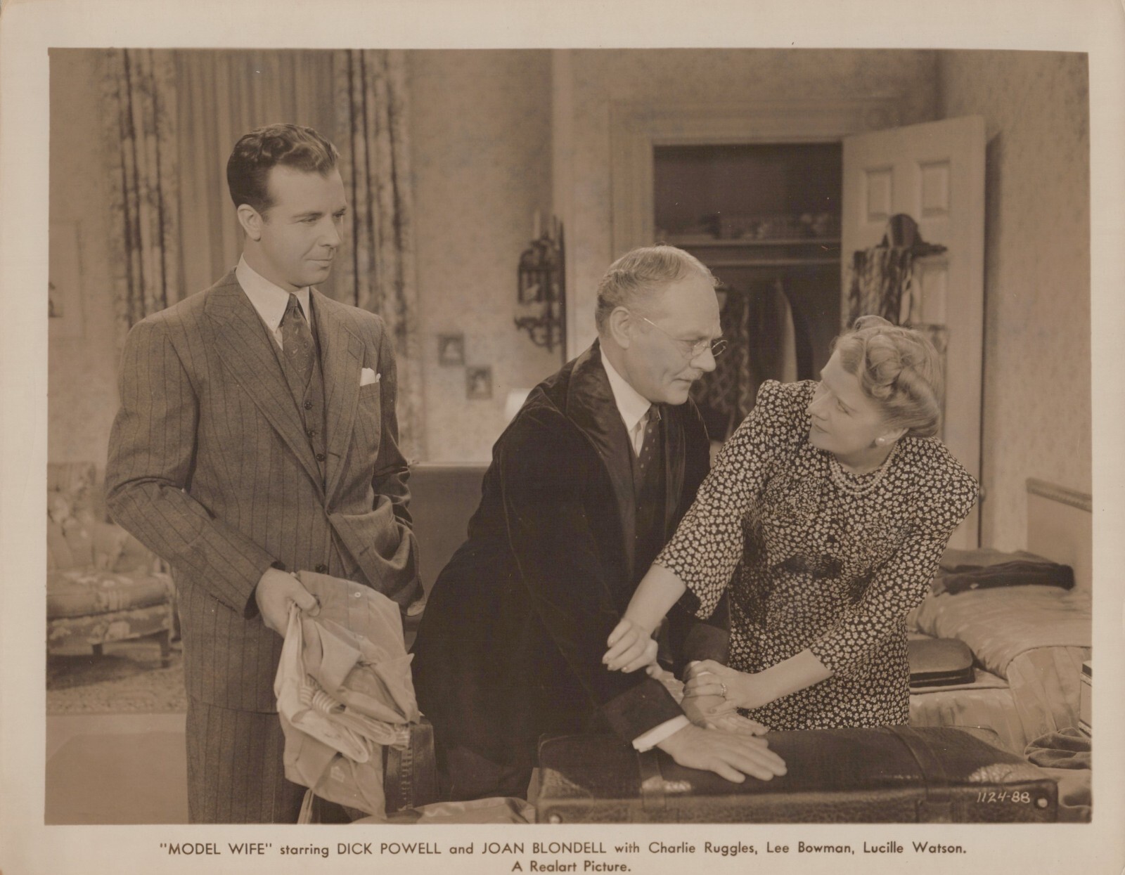 Dick Powell + Charles Ruggles in Model Wife (1941) 🎬 Vintage Photo K ...
