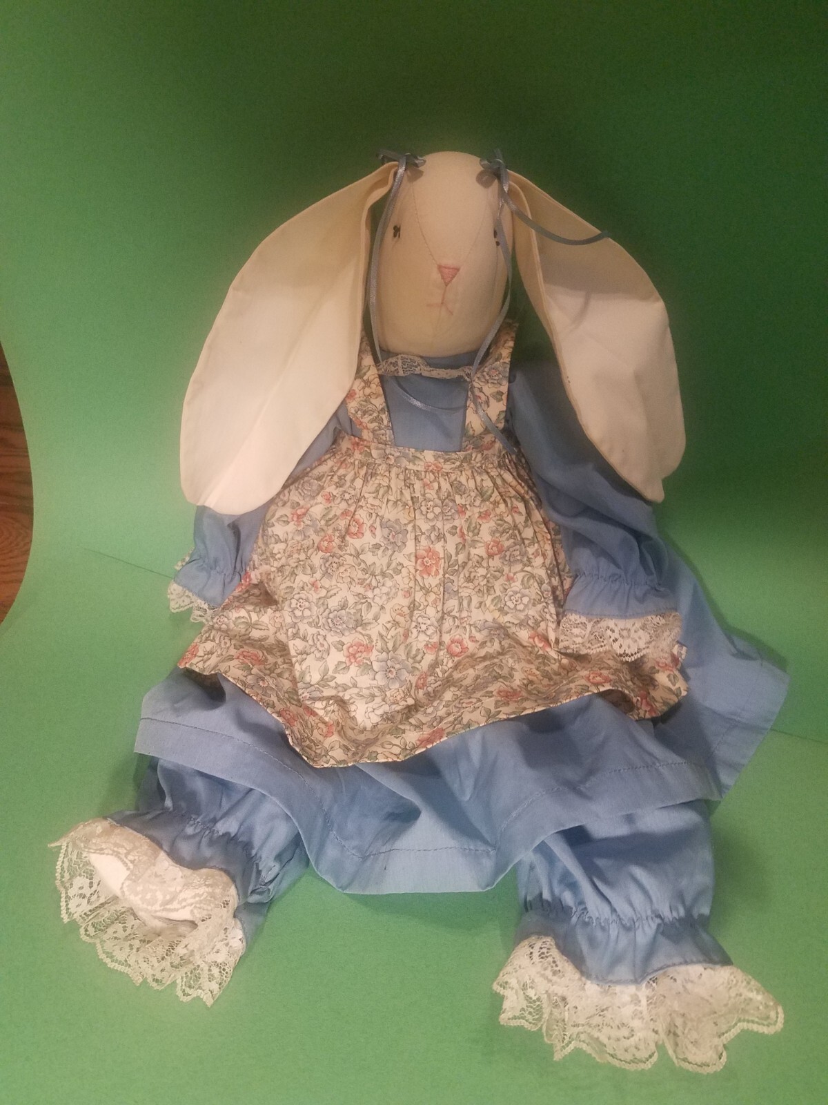 Ty Beanie Baby–Sunbonnet the Bunny Rabbit, mint w/mint tags 7.5" -Bonus ...