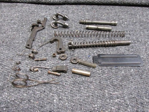 GROUP OF ORIGINAL WWII GERMAN G43/K43 RIFLE SMALL BOLT & ACTION PART ...
