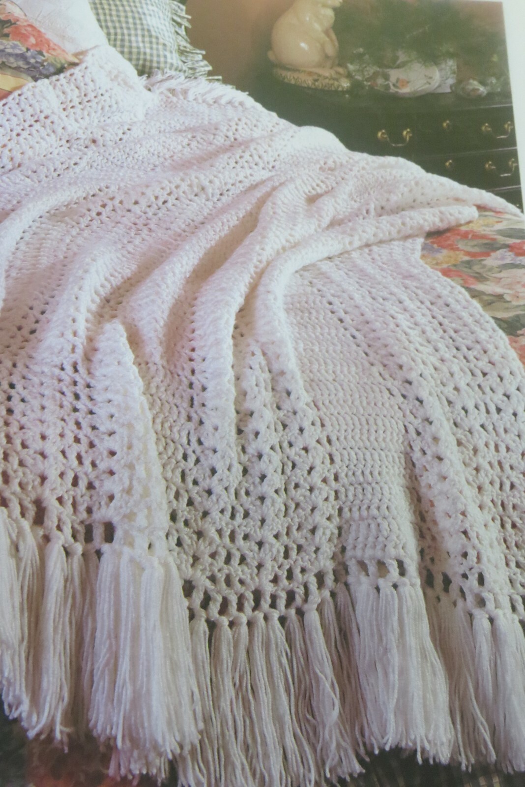 Lacy Trellis, afghan; (#4061-110) vintage crochet pattern