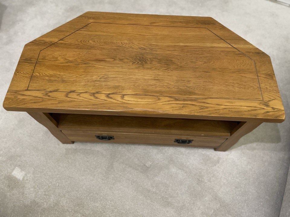 Cotswold Company Oakland Rustic Oak Corner TV Stand Media Unit Light ...