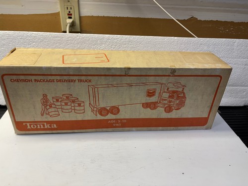 VINTAGE 1970s N.O.S. CHEVRON PACKAGE DELIVERY TRUCK #2165 TRACTOR ...