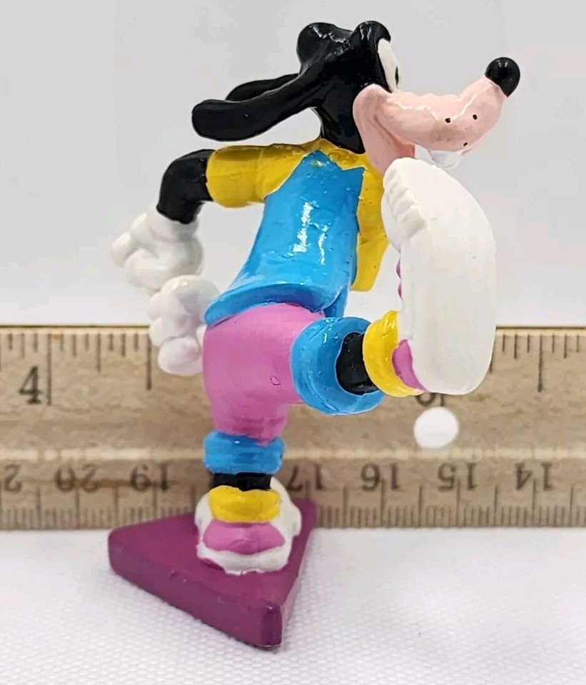 1980s Disney Goofy Dancing/Working Out • PVC Figure • Purple Triangle ...