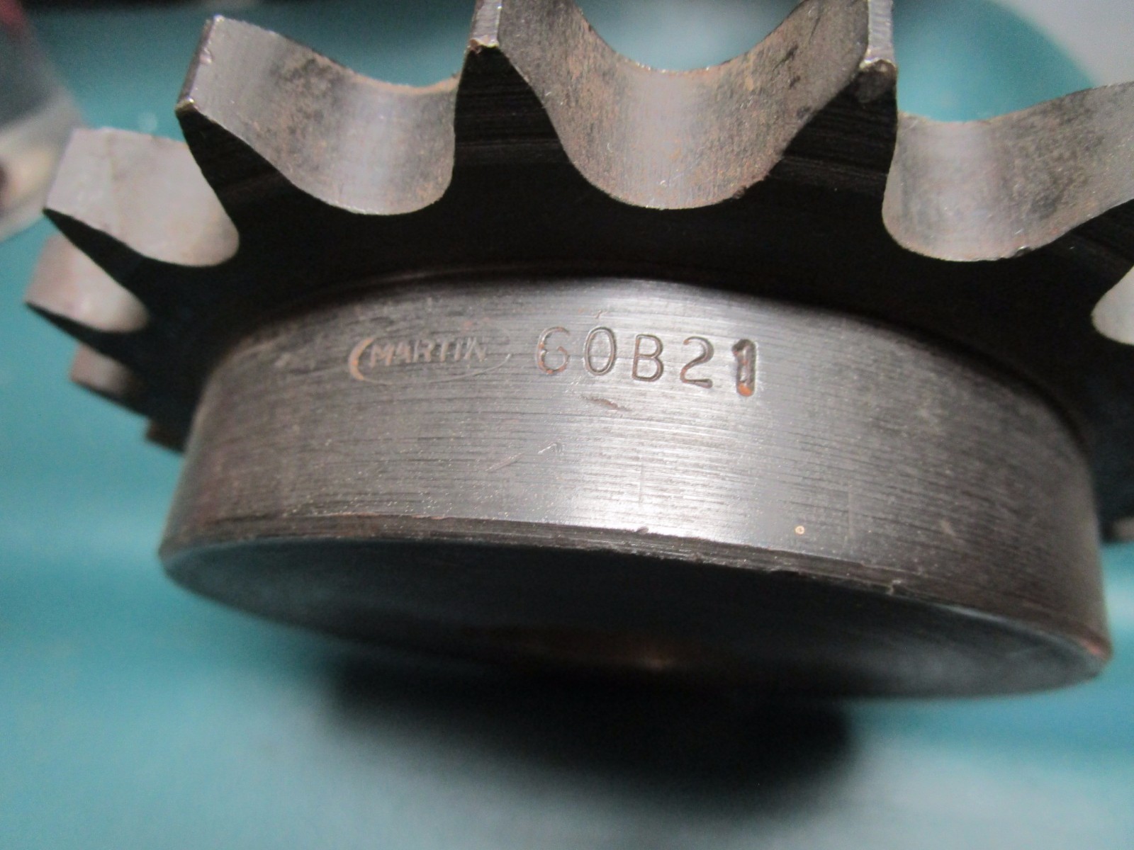 Martin Sprocket 60BS21 1 3/16 Bore, 60 Chain,21Teeth(Browning 60 22 ...