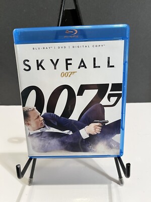 Skyfall (Blu-ray/DVD, 2013, 2-Disc Set, Includes Digital Copy ...