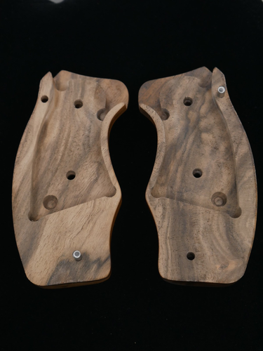 CUSTOM MADE WALNUT WRAP AROUND LARGE GRIPS FITS ROCK ISLAND M200 & M206 ...