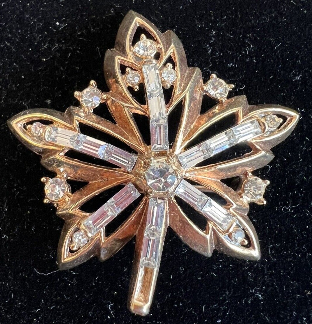 Trifari 1949 Alfred Philippe Maple Leaf Gold Tone Rhi… - Gem