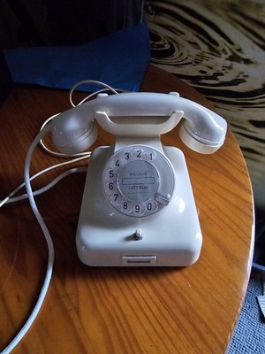 altes weißes Telefon von DE TE WE - W 48 - Neu - war noch nie ...
