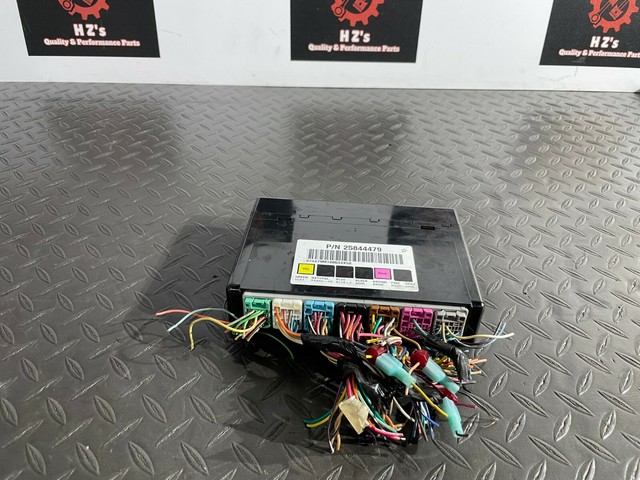08 Cadillac Escalade OEM Body Control Module BCM 25844479 for sale ...