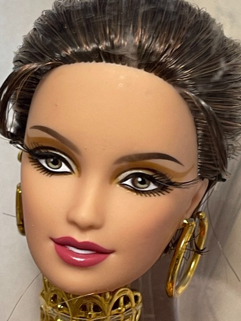 Solitaire Live and Let Die James Bond 007 Barbie Doll 2010 Mattel T4551 ...