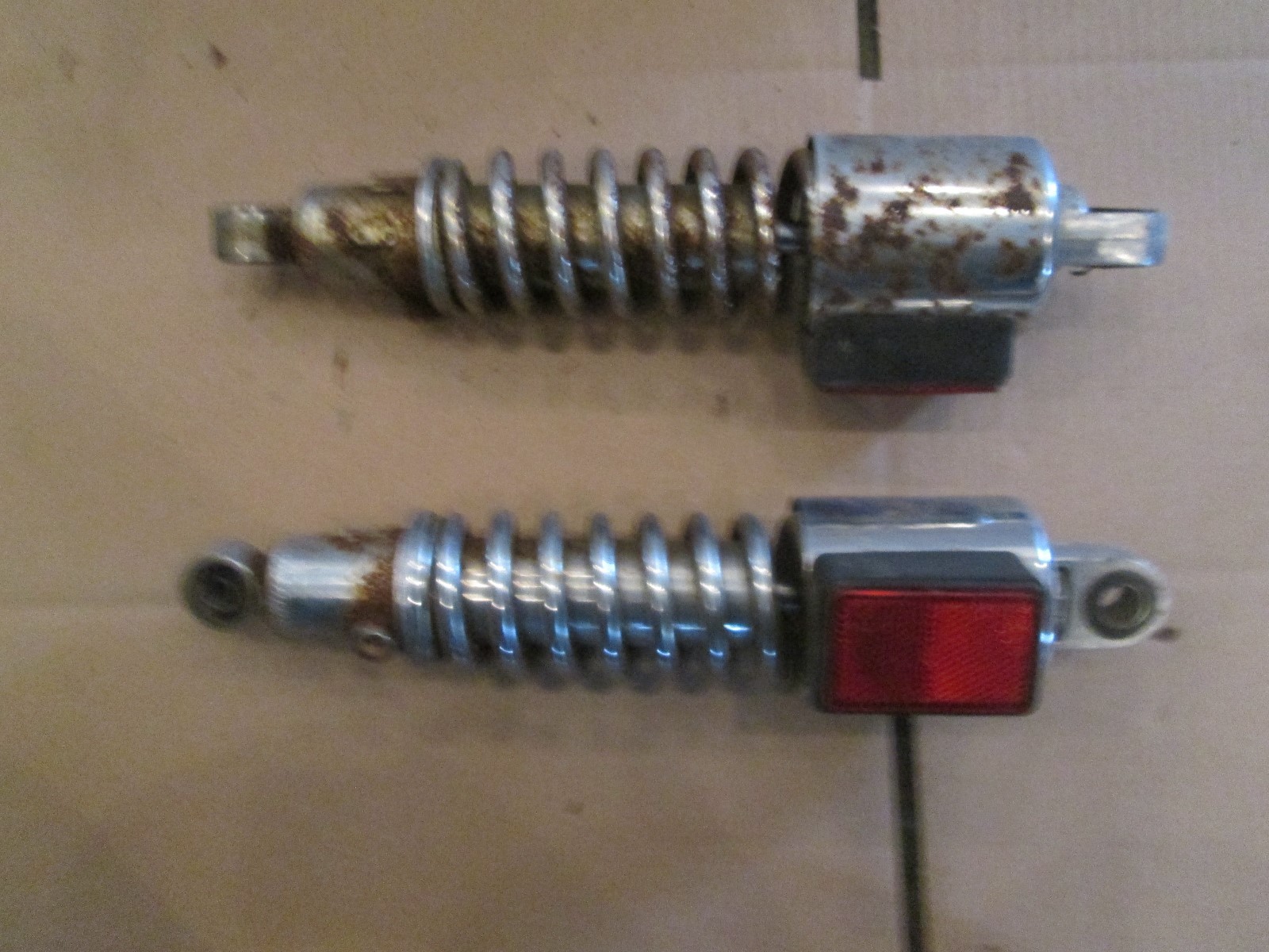 1980 Yamaha XS1100 Eleven XS 1100 rear shocks shock absorbers springs ...