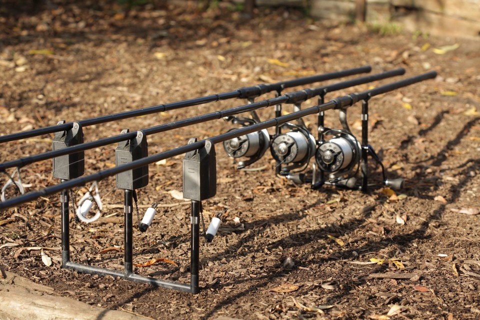 Korda Black Aluminium Singlez Single Bankstick, Buzz Bars *Full Range ...