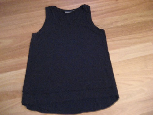 LADIES CUTE BLACK VISCOSE SLEEVELESS LONG TOP BY SUSSAN SIZE S -10/12 ...