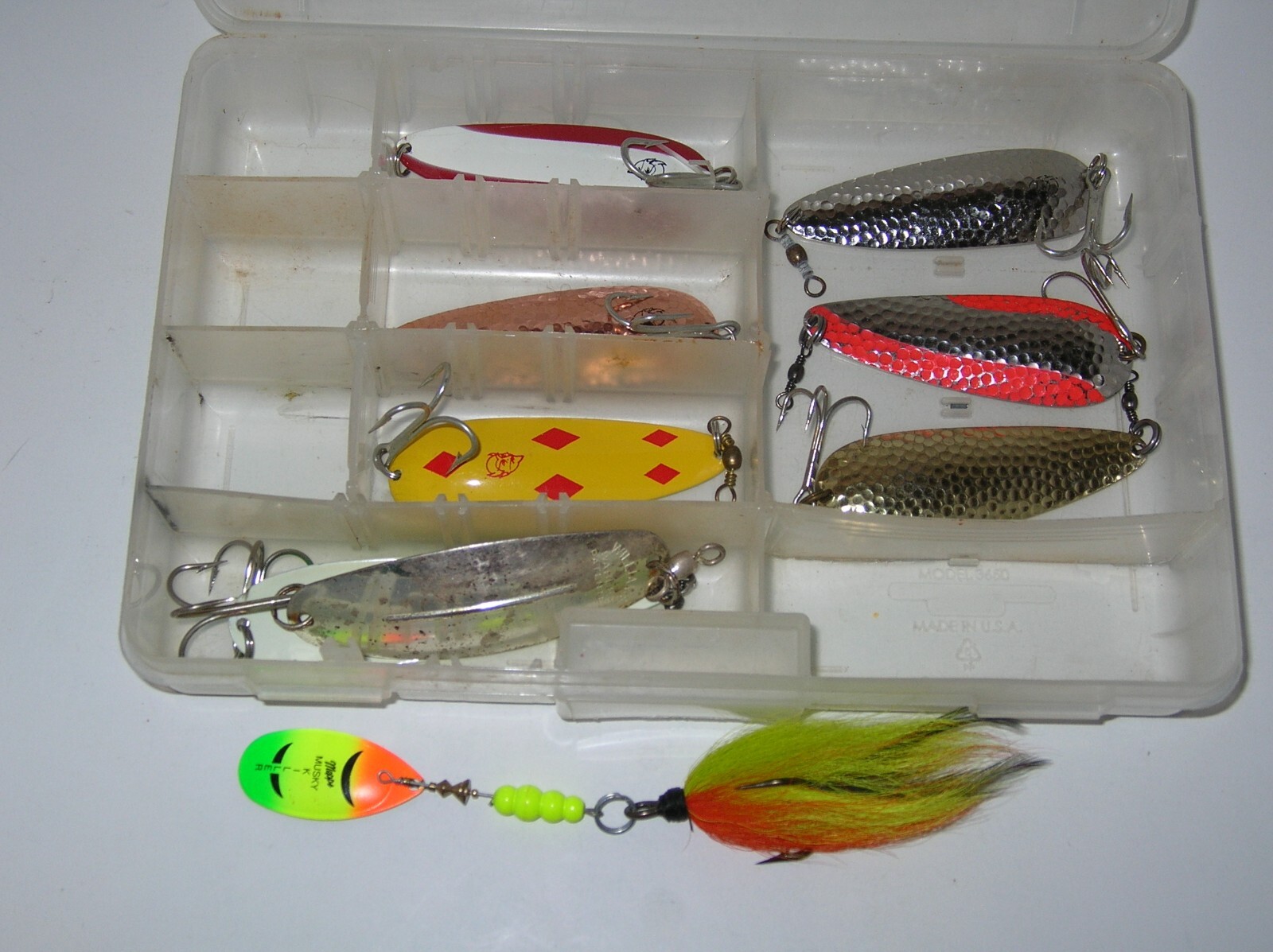 Lot of 9 Assorted PIKE & MUSKY SPOONS & SPINNER LURES w/Box Most New R ...