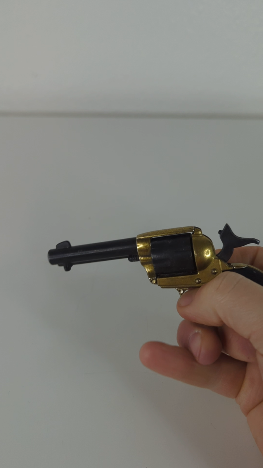 Denix Peacemaker Old West Non-Firing Quick Draw Revolver Replica 5.5 ...