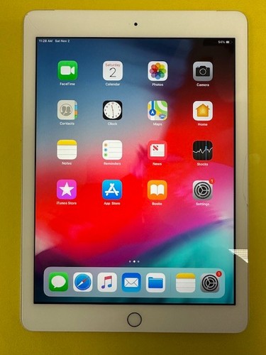 Apple iPad 5th Gen. 32GB - Silver (Wi-Fi + Unlocked) - Cracked Screen ...